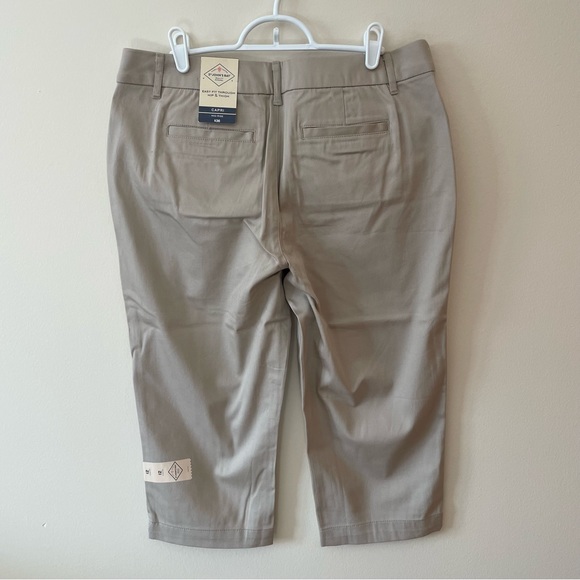 St. John's Bay | Pants & Jumpsuits | St Johns Bay Tan Capri Pants ...